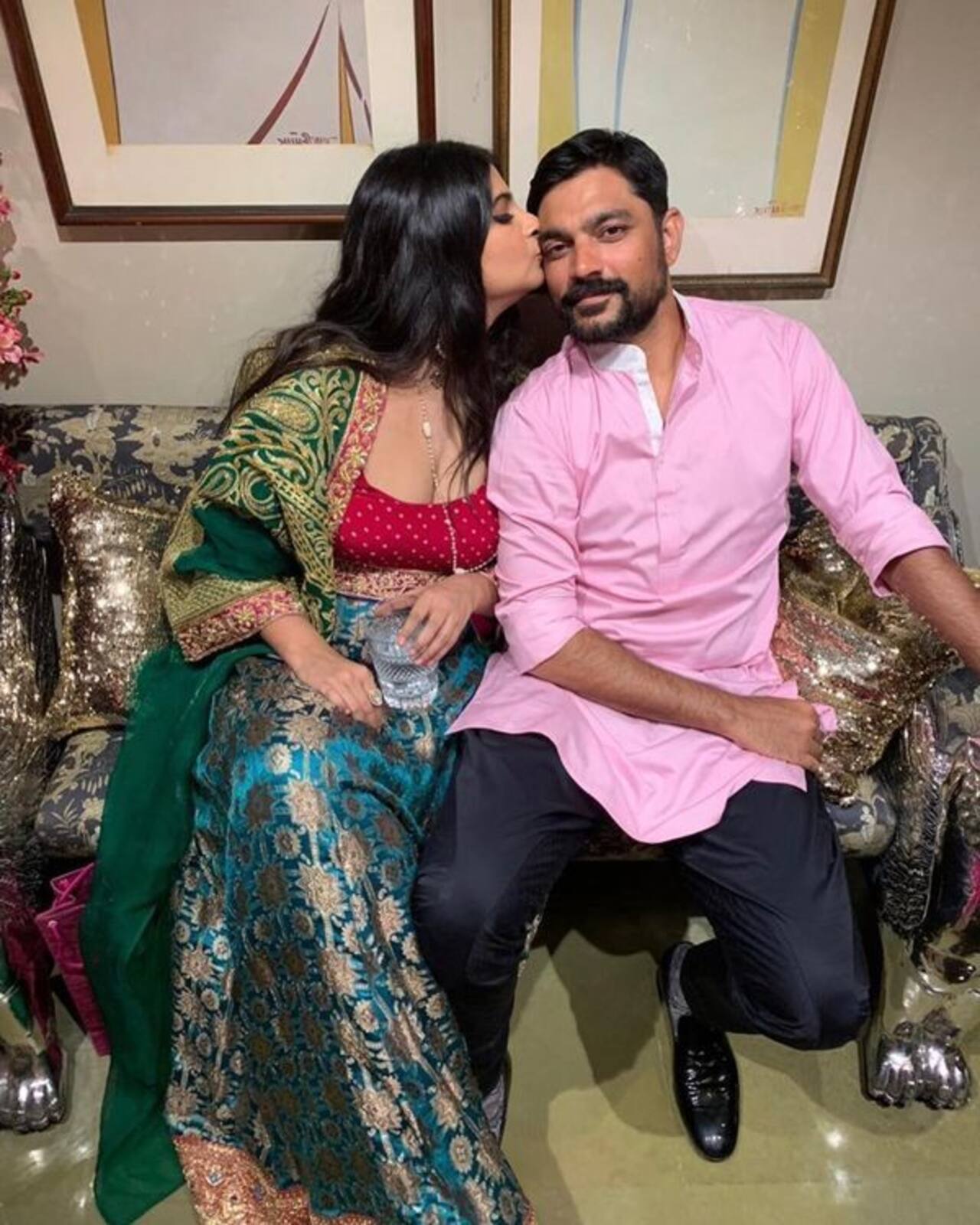 Rhea kapoor wishes boo karan boolani happy birthday by sharing romantic ...