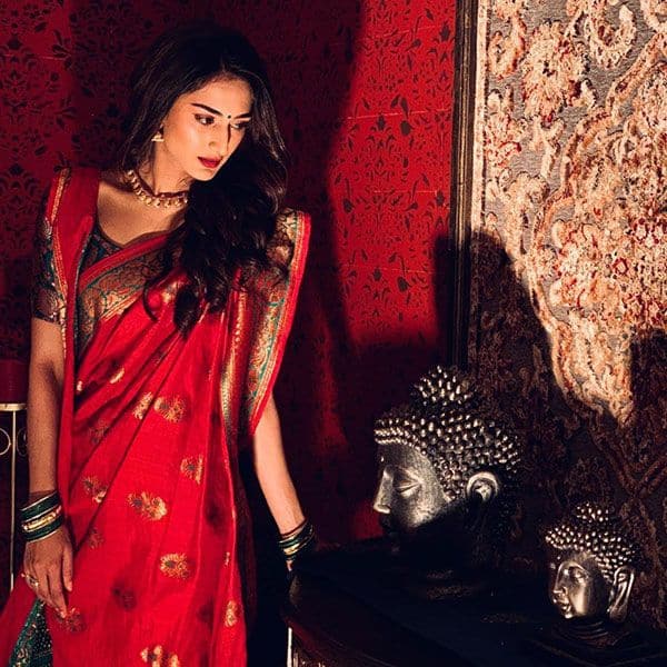 Erica Fernandes’ traditional outfits are a must have this Diwali