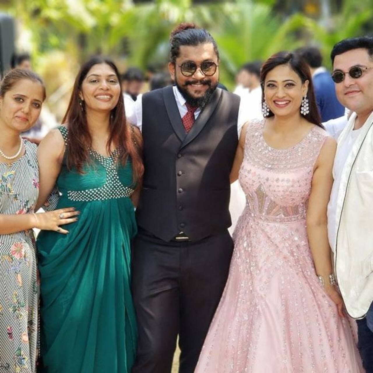 Shweta Tiwari looks cheerful as she gears up for brother Nidhaan’s wedding