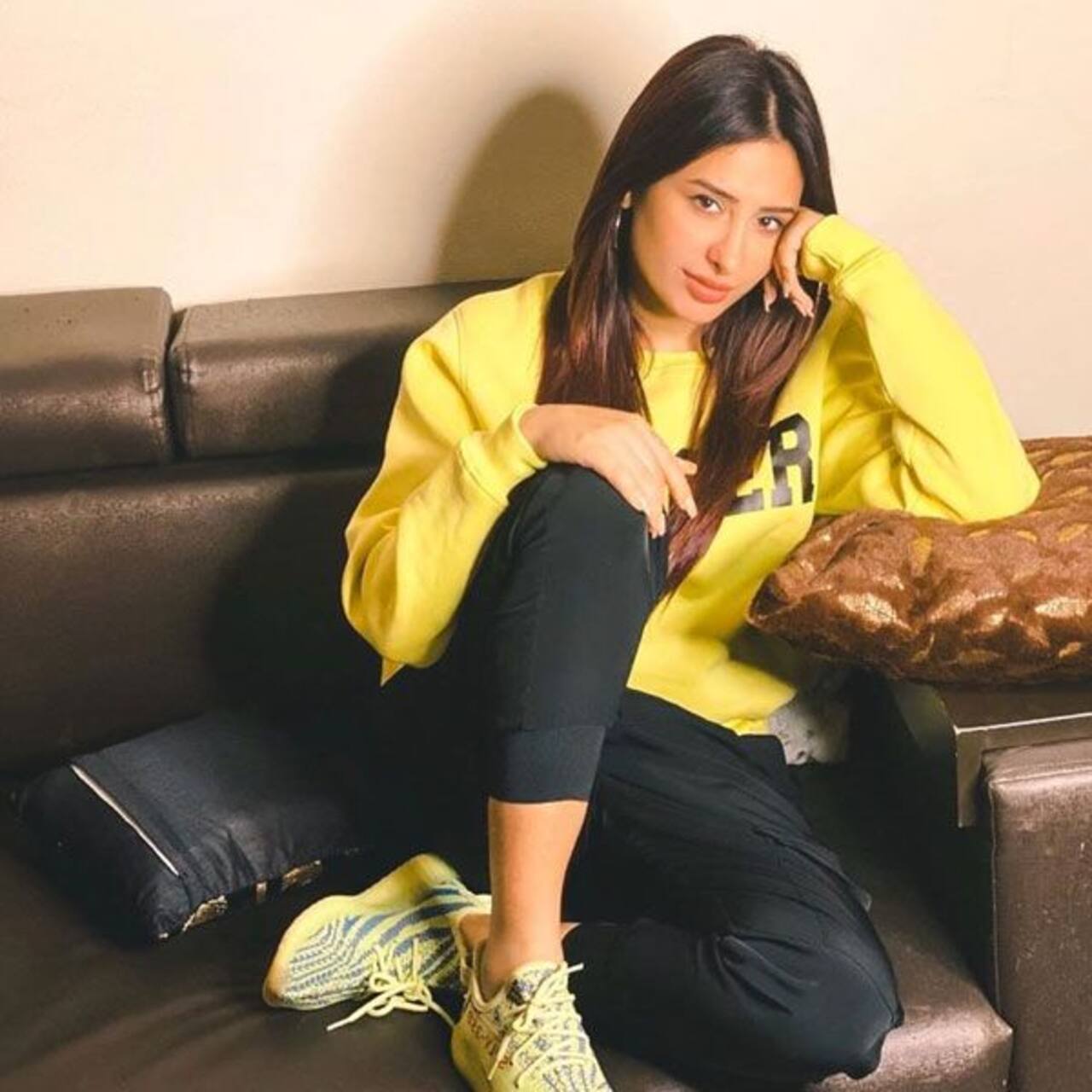 After Baarish with Paras Chhabra, Mahira Sharma to collaborate with ...