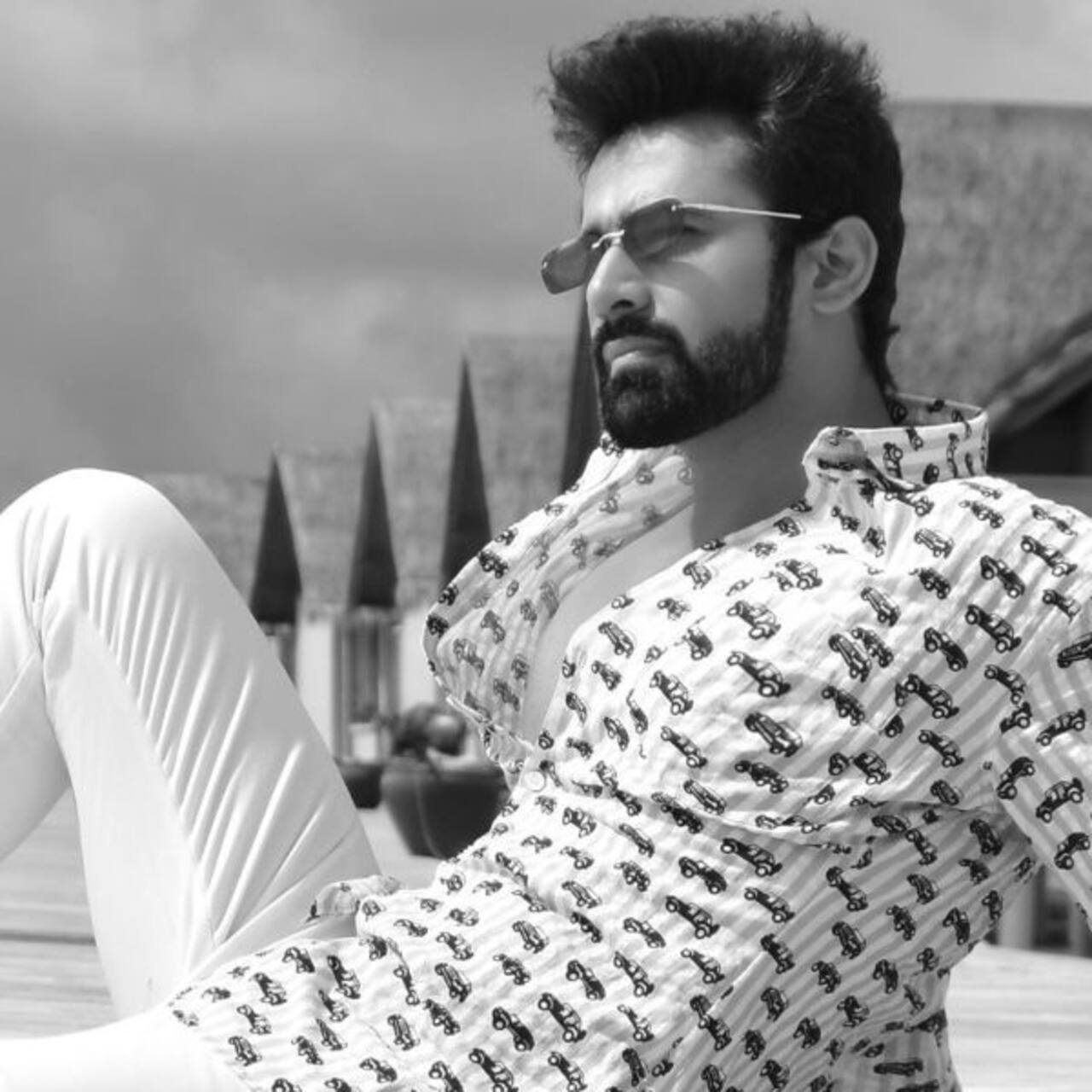 Naagin 3 actor Pearl V Puri sets the internet on fire with his latest ...