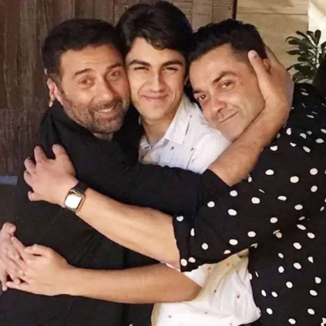 These UNSEEN pics of Sunny Deol's wife, Pooja Deol, with family, simply ...