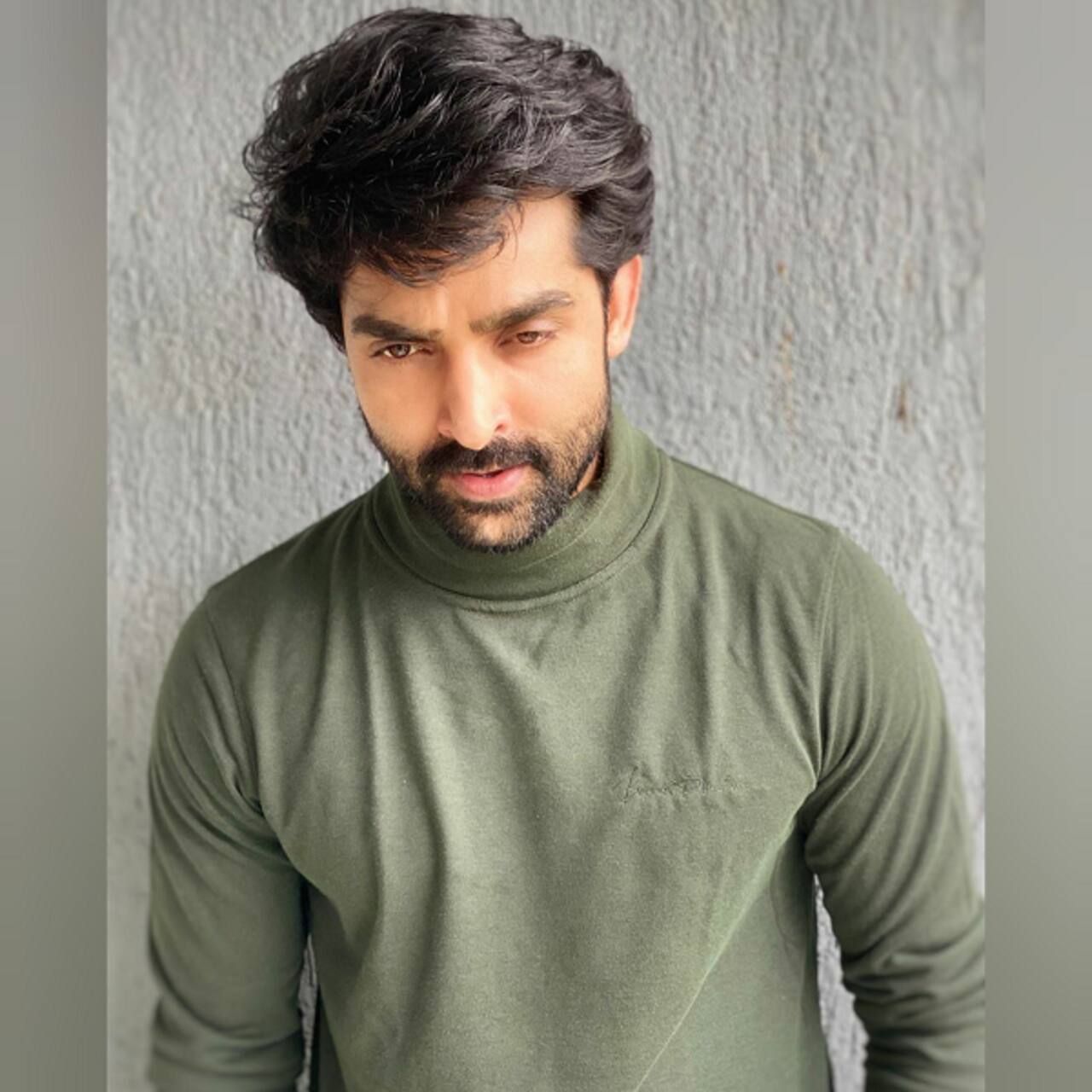 Divya Drishti actor Adhvik Mahajan's wife turns photographer for him in ...