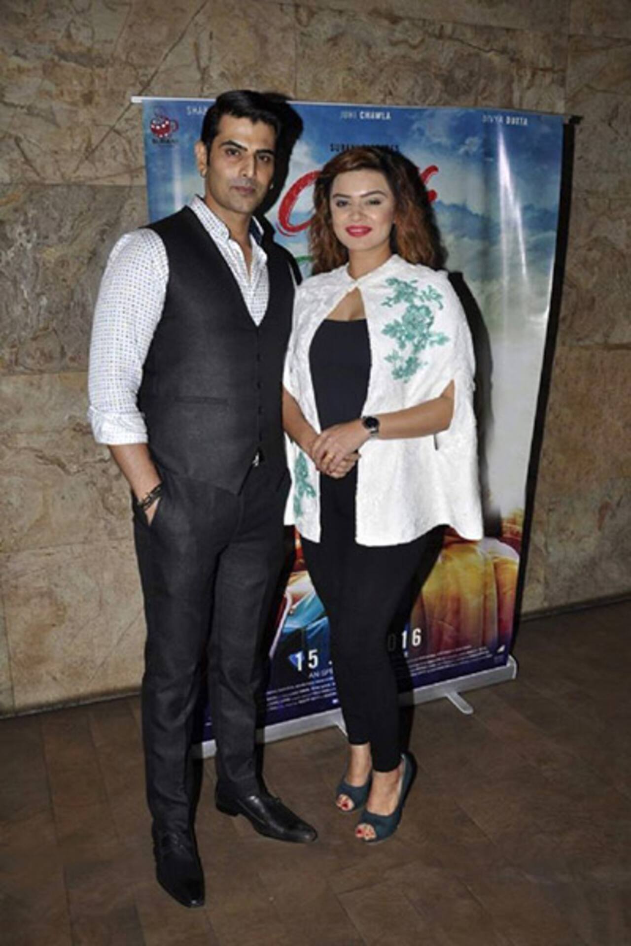 It’s a SPLIT for TV actress Aashka Goradia and ‘Siya Ke Ram’ actor ...