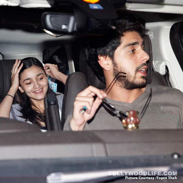 After Breakup Rumours With Sidharth Malhotra Alia Bhatt Hangs Out With