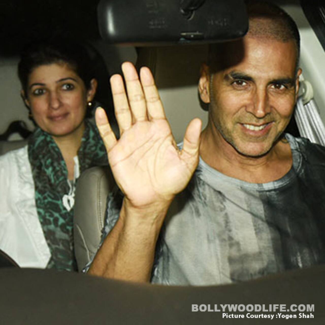Akshay Kumar arrives with son Aarav and Twinkle Khanna for the special ...
