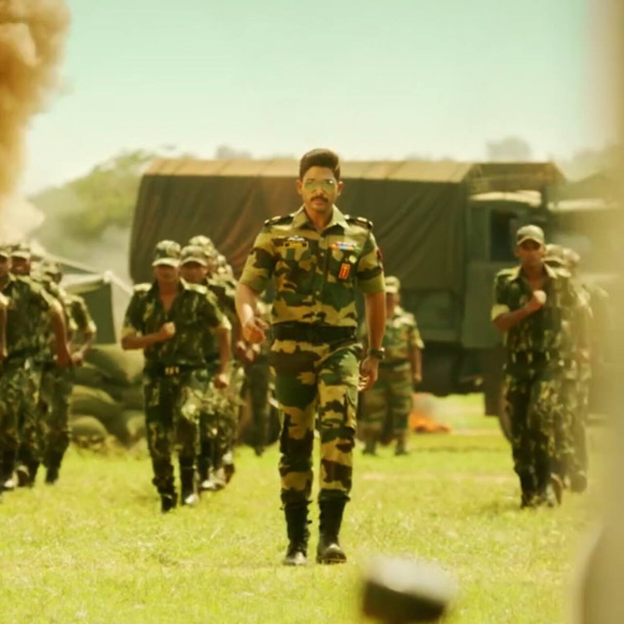 Sarrainodu Trailer: Allu Arjun gives savage blow with his fierce sequences!