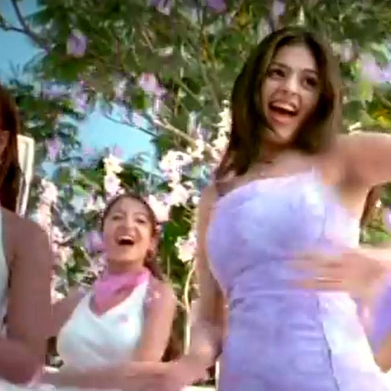 Check out Anushka Sharma’s Spinz Talc TV commercial from the initial ...