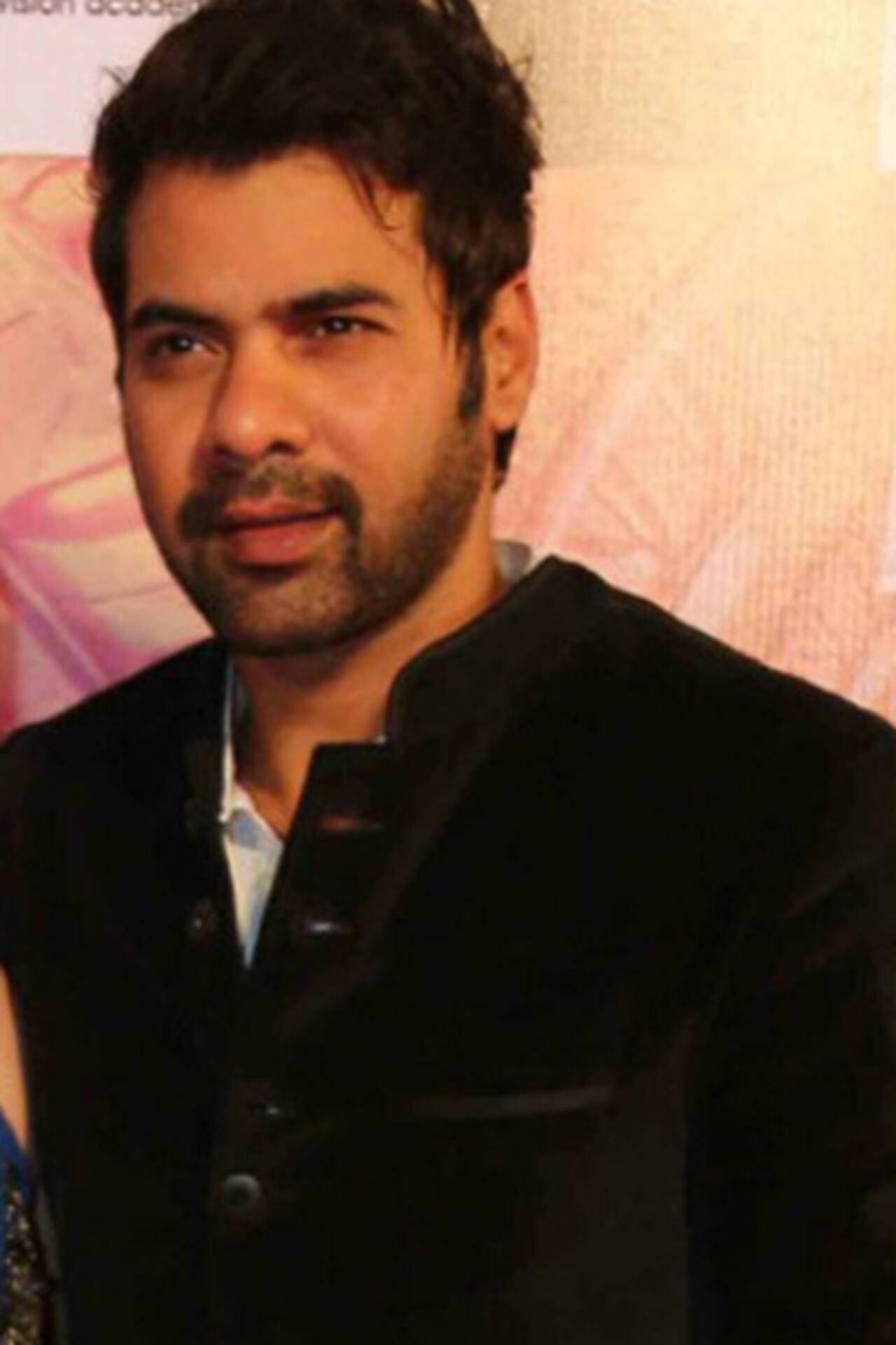 ITA Awards 2016: Mouni Roy, Divyanka Tripathi, Karan Patel, Rubina ...