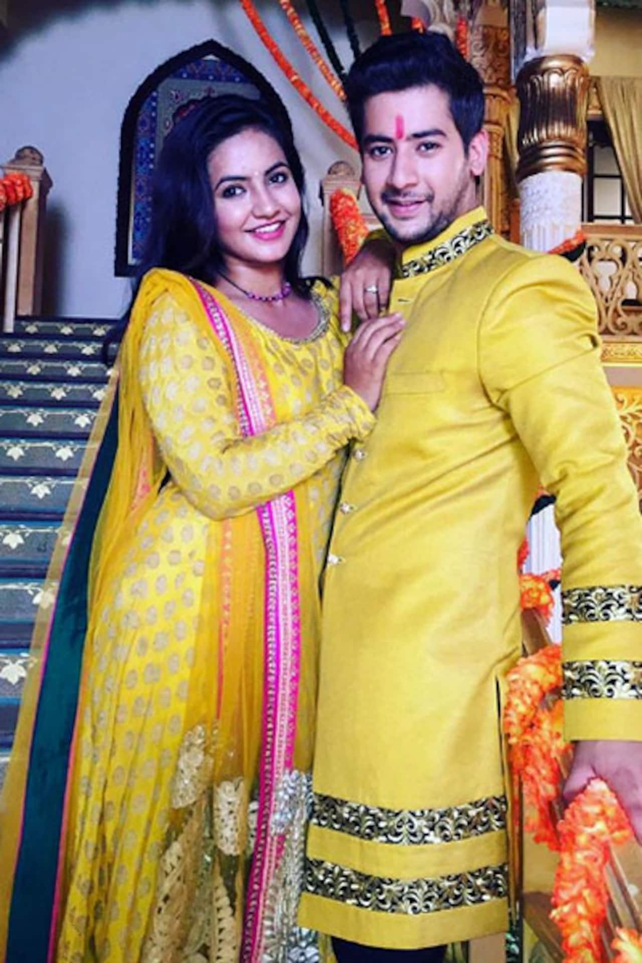 Meera Deosthale aka Chakor LEAKS her wedding images with Vivan from ...