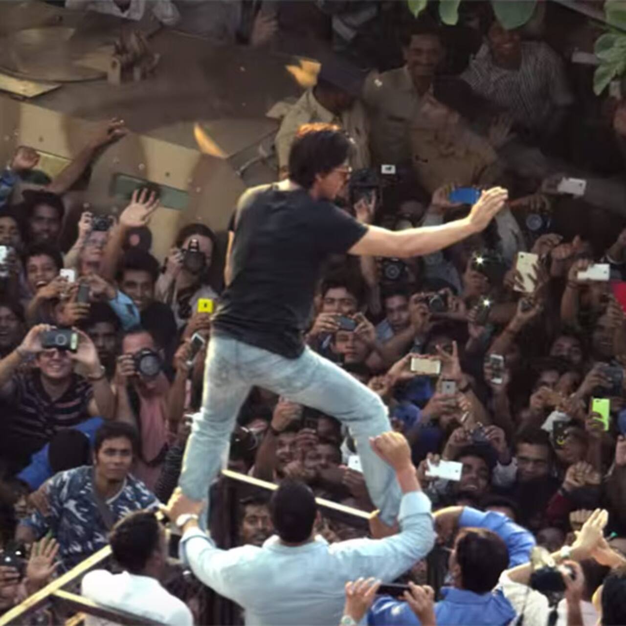 FAN movie review: A thrilling ride to Shah Rukh Khan’s journey to stardom