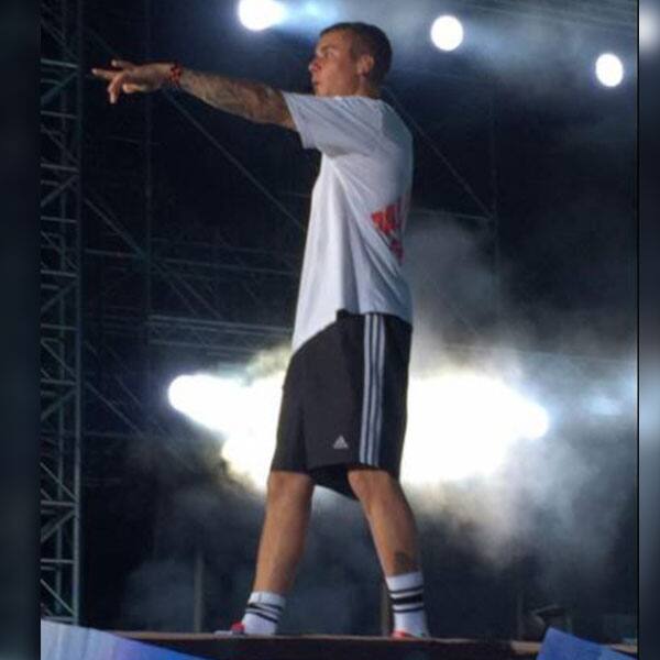 Fresh photos: Justin Bieber takes over the stage for his India concert