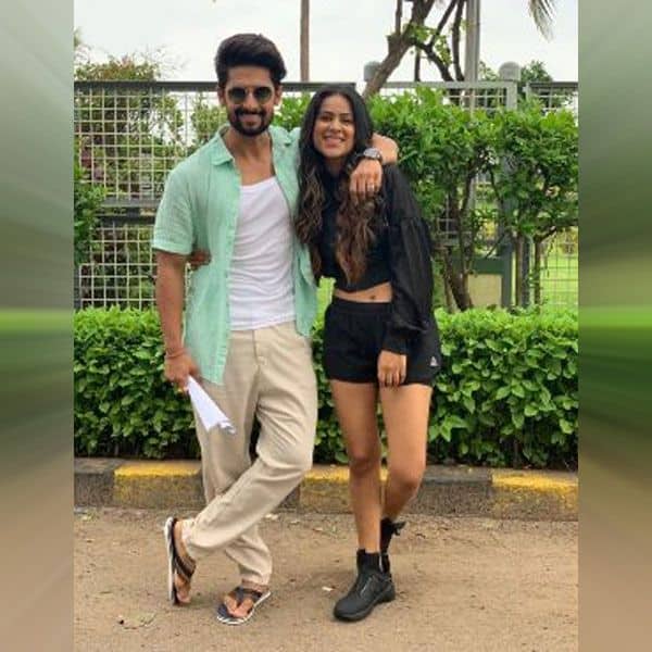 Jamai Raja 2.0: Ravi Dubey, Nia Sharma, Achint Kaur's stylish looks ...