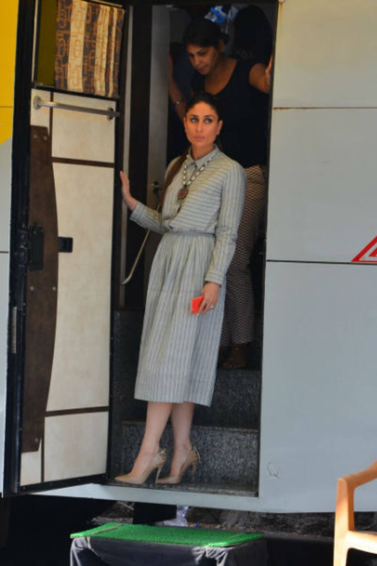 Kareena Kapoor Khan shows how she can be simple and stylish at the same ...