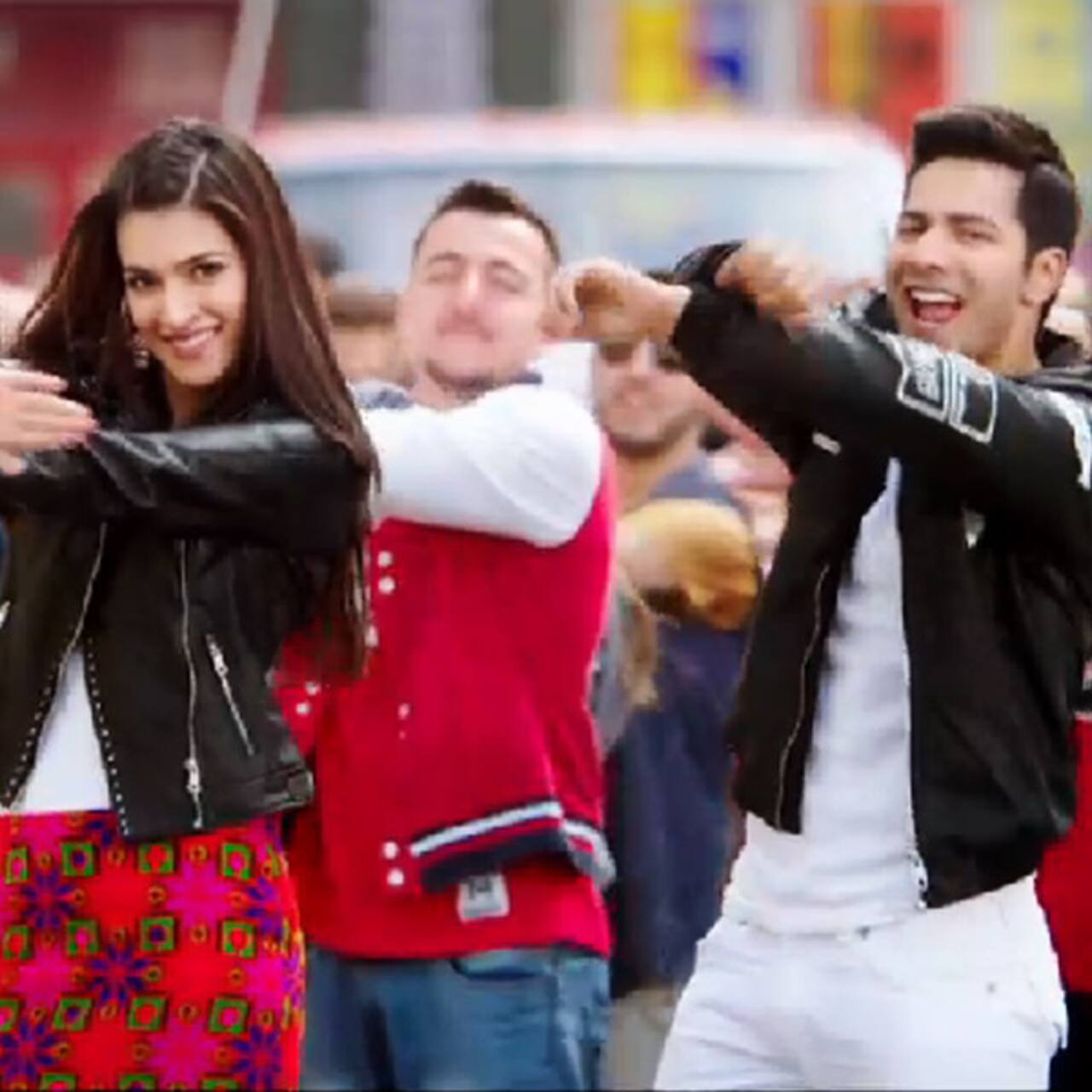 Kriti Sanon and Varun Dhawan’s song ‘Manma Emotion Jaage’ from ‘Dilwale ...