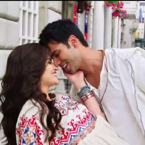 Kriti Sanon and Varun Dhawan’s song ‘Manma Emotion Jaage’ from ‘Dilwale ...