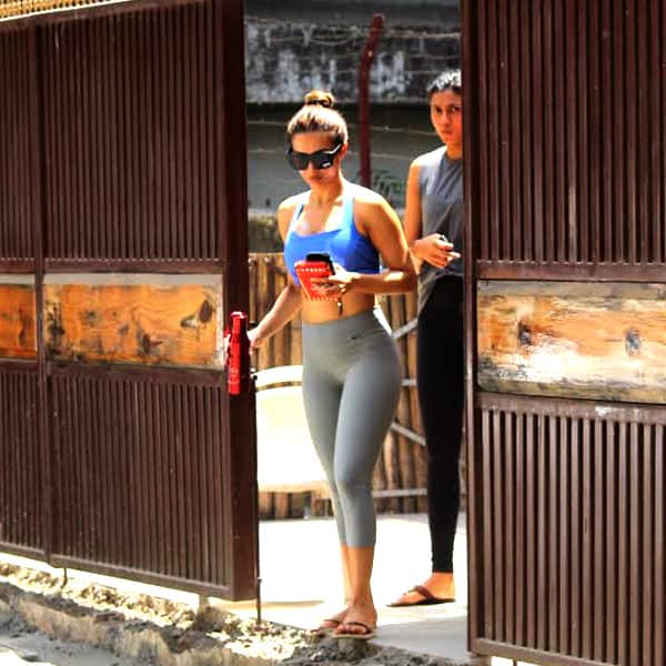 Malaika Arora Khan flaunts her curves outside yoga class and the ... Malaika Arora Khan flaunts her curves outside yoga class and the ...