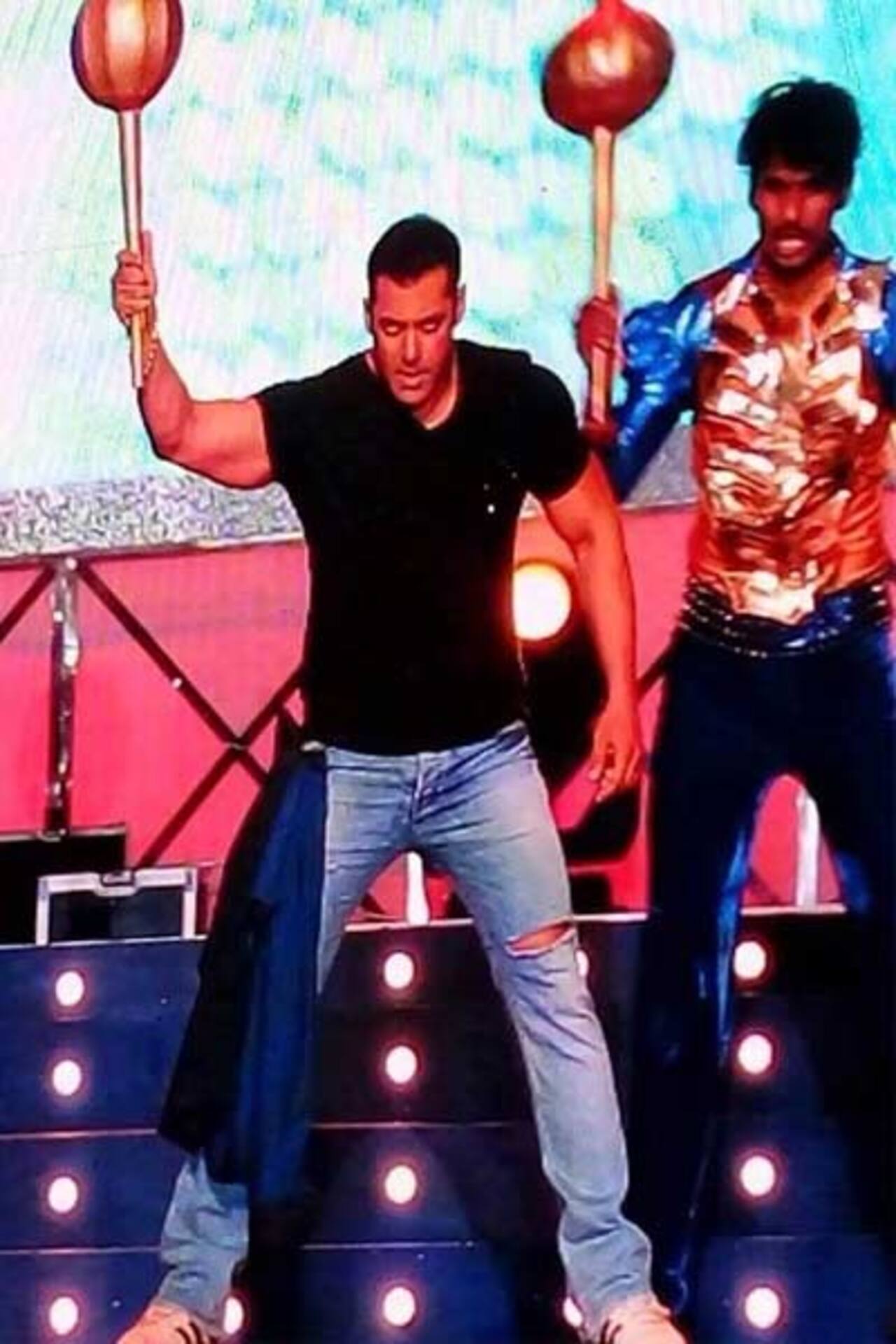 Da Bang Concert: Salman Khan was a ball of fire at the event!