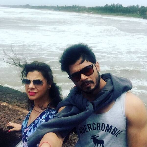 Sambhavna Seth Is Having A Gala Time With Husband Avinash Dwivedi During Her Honeymoon In Goa