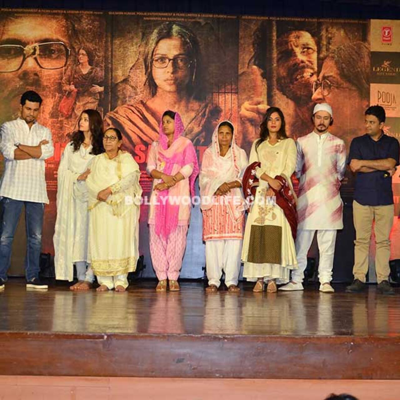 Star Cast of ‘Sarbjit’ attends prayer meet with Sarabjit Singh’s family