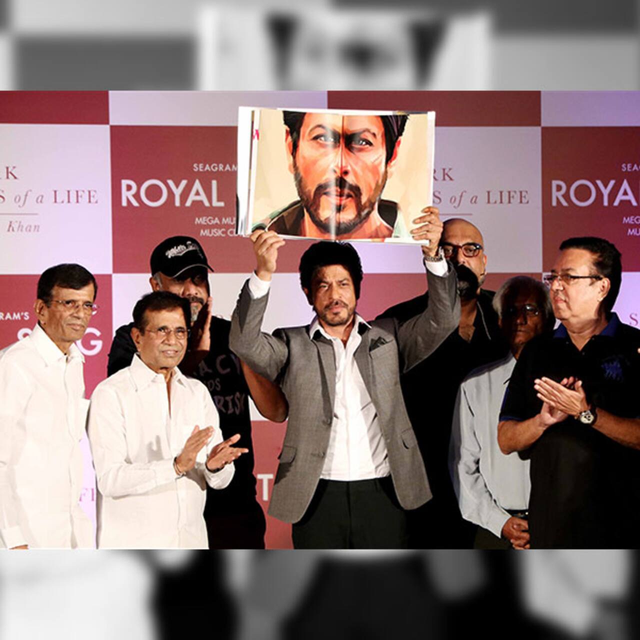 IN PICS: Shah Rukh Khan launches his biography ‘SRK 25 Years of a Life’