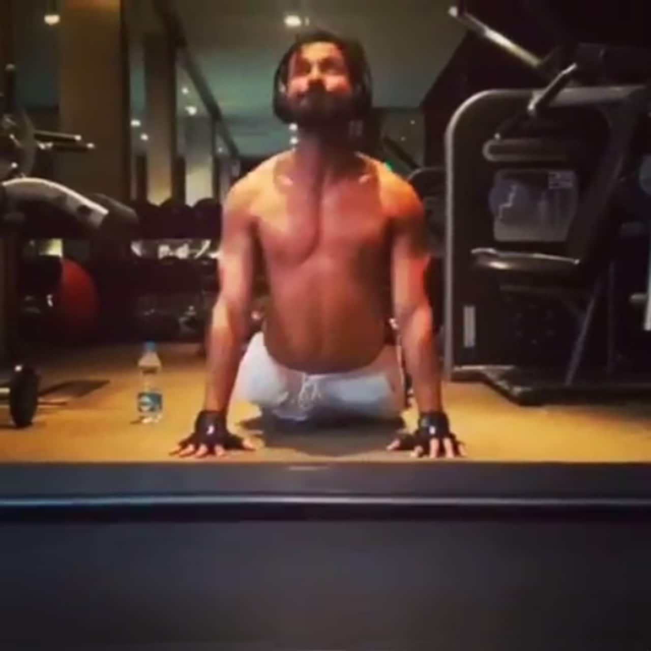 Shahid Kapoor’s HOT workout pics will give you major fitness goals!