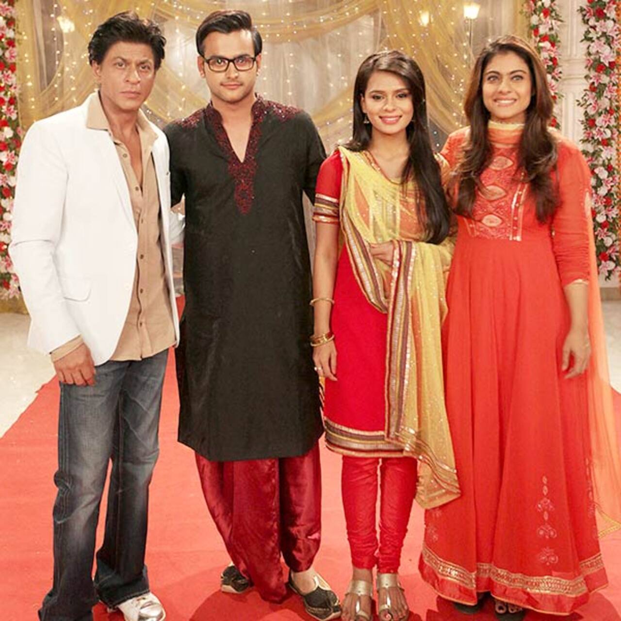 Dilwale cast visits television shows Jamai Raja, Kumkum Bhagya, Yeh ...