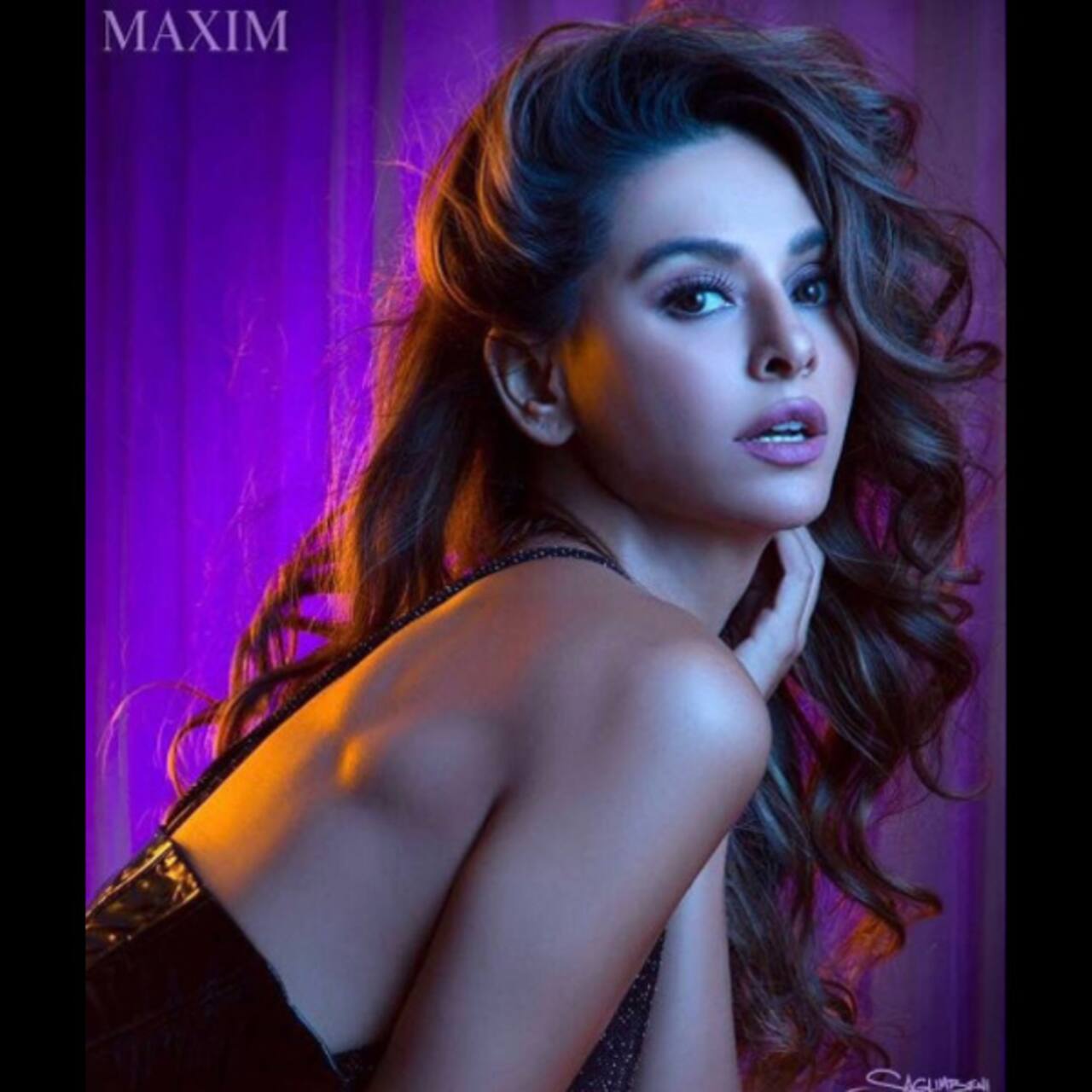Shibani Dandekar Hot And Sexy Instagram Photos