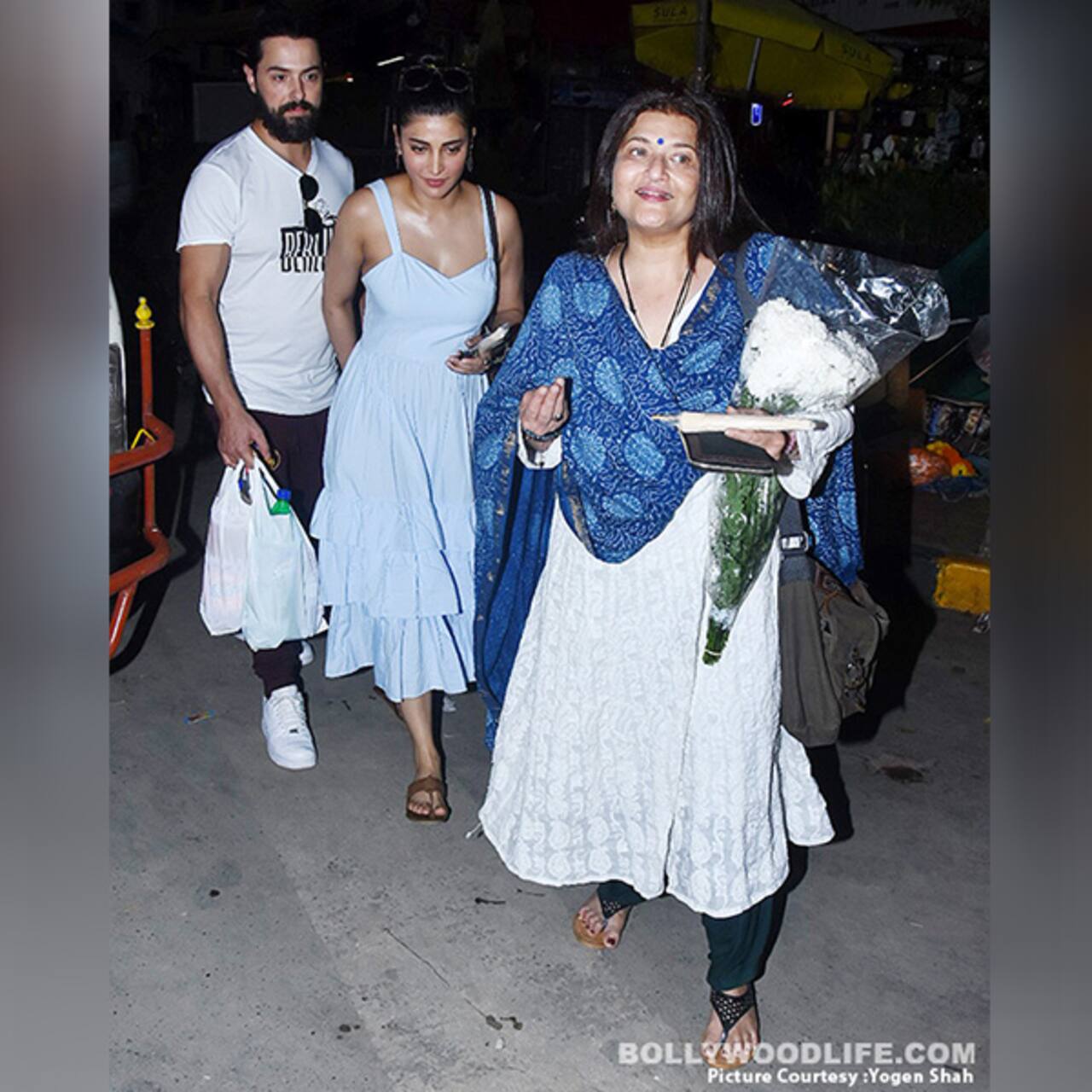 Shruti Haasan is all smiles as she introduces boyfriend Michale Corsale ...