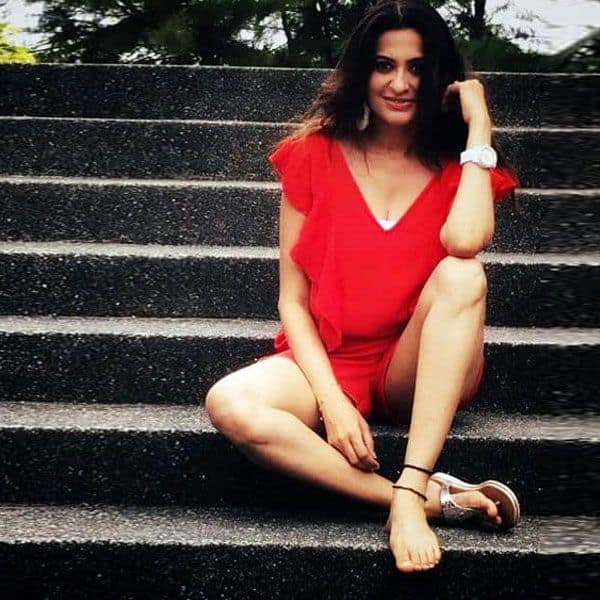 Yeh Jaadu Hai Jinn Ka actress Smita Bansal is a hottie in real life – view pics!
