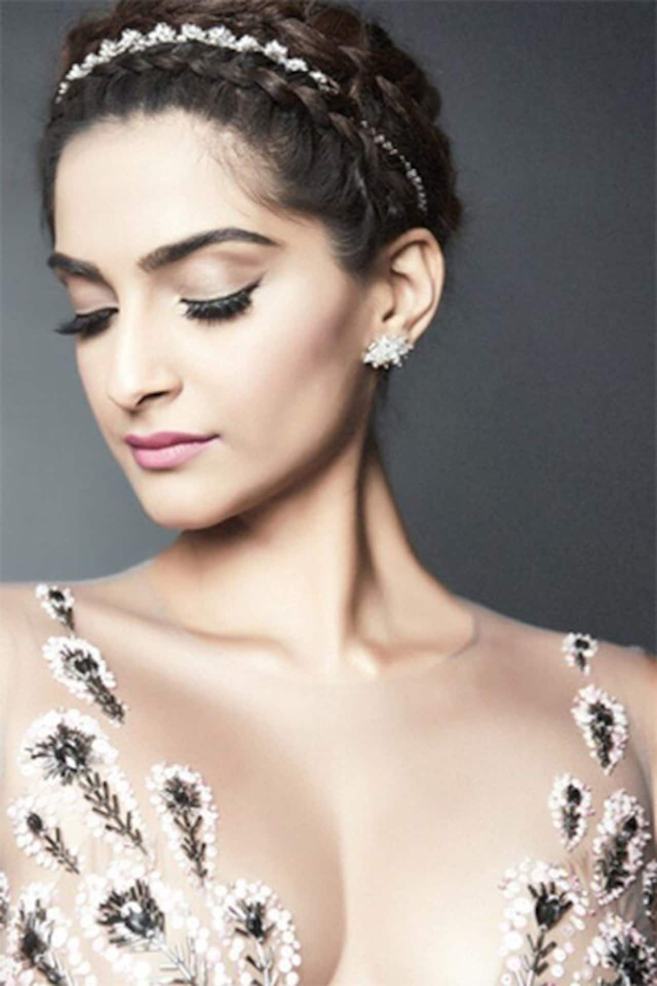 Sonam Kapoor Hot And Sexy Photos