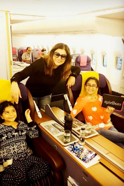 Sushmita Sen is on a LAVISH vacation with daughters Alisah and Renne in ...