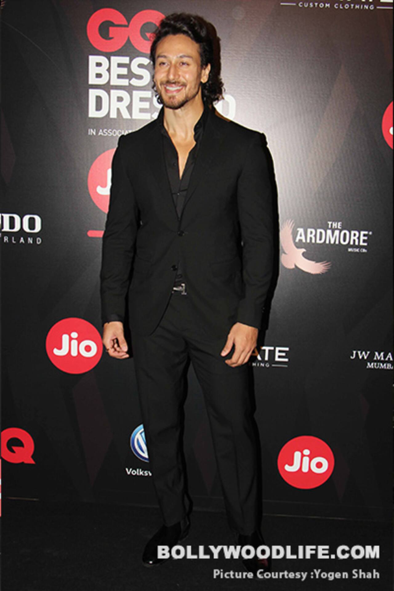 Shruti Haasan, Tiger Shroff, Rhea Chakraborty slay it with their ...