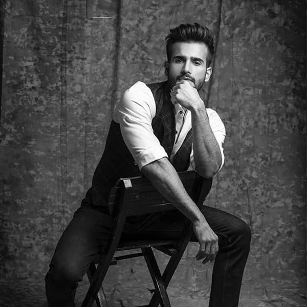 TV star Karan Tacker is an ultimate lady charmer, these photos will ...