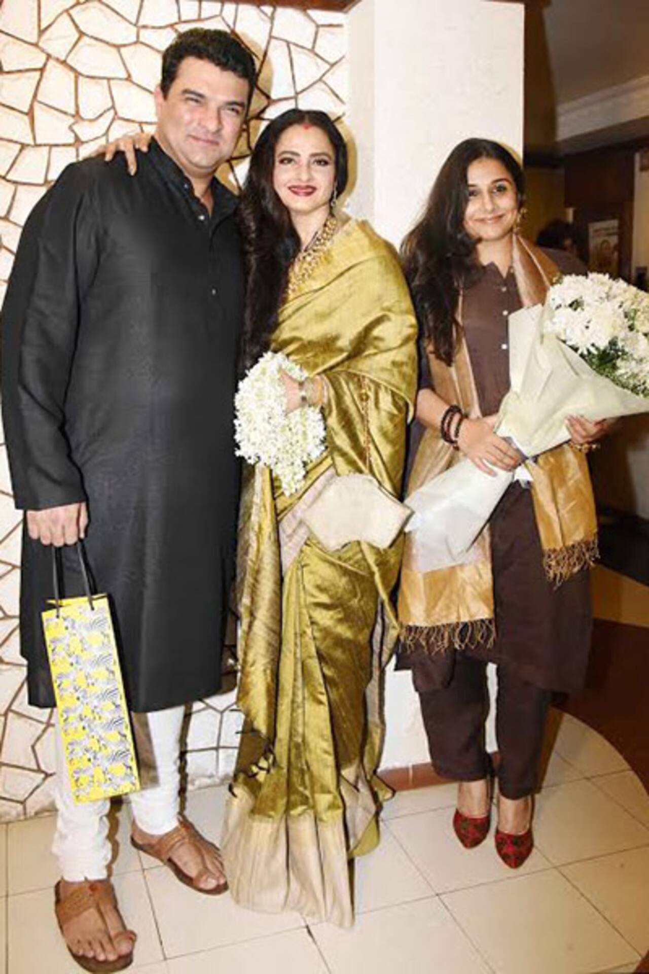 Hrithik Roshan, Vidya Balan, Rekha and other celebs attend Javed Akhtar ...