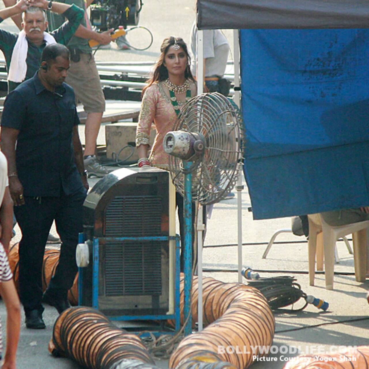 Check out Katrina Kaif's new pictures from the sets of Shah Rukh Khan's ...